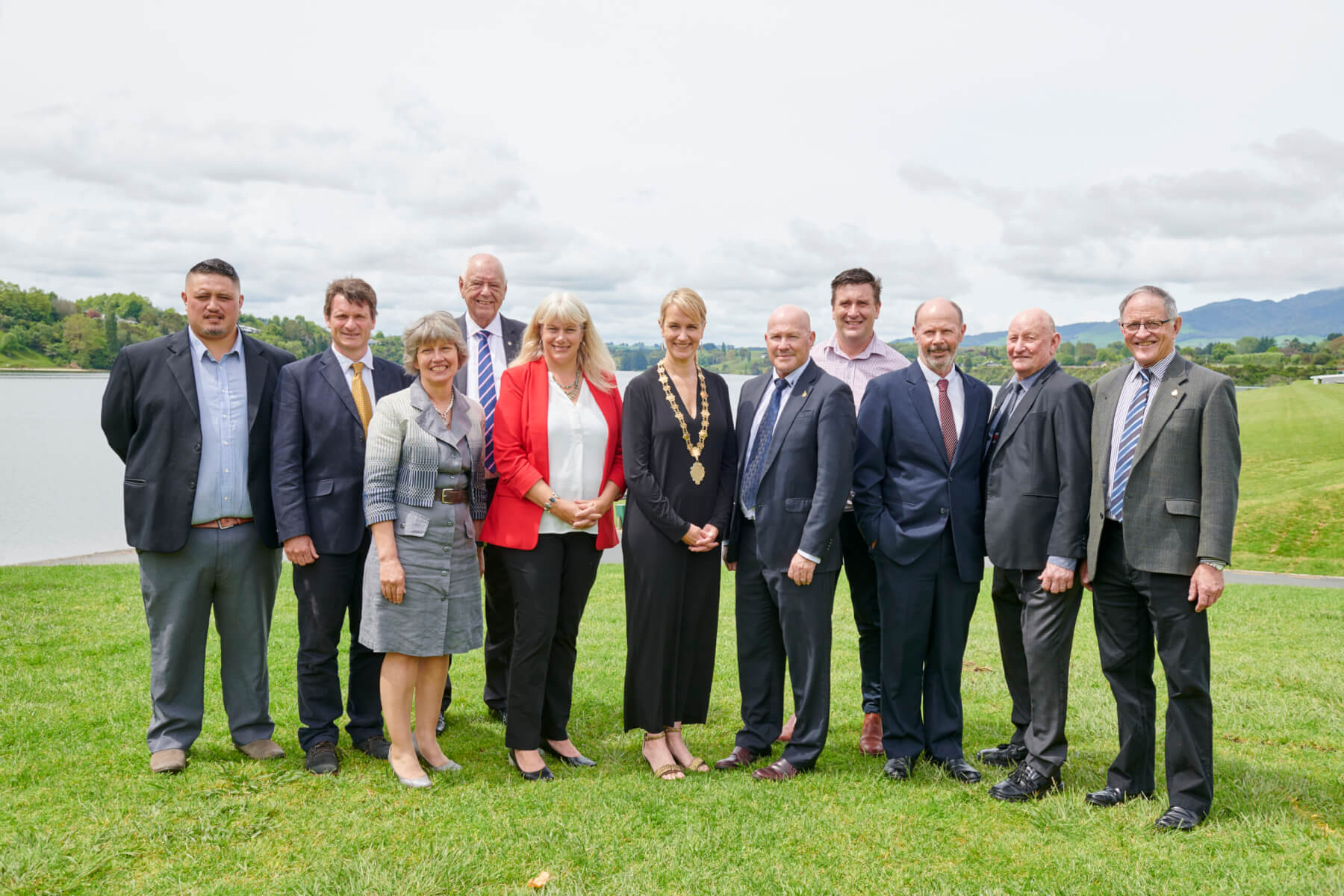 Councillors cut the pay pie | Cambridge News