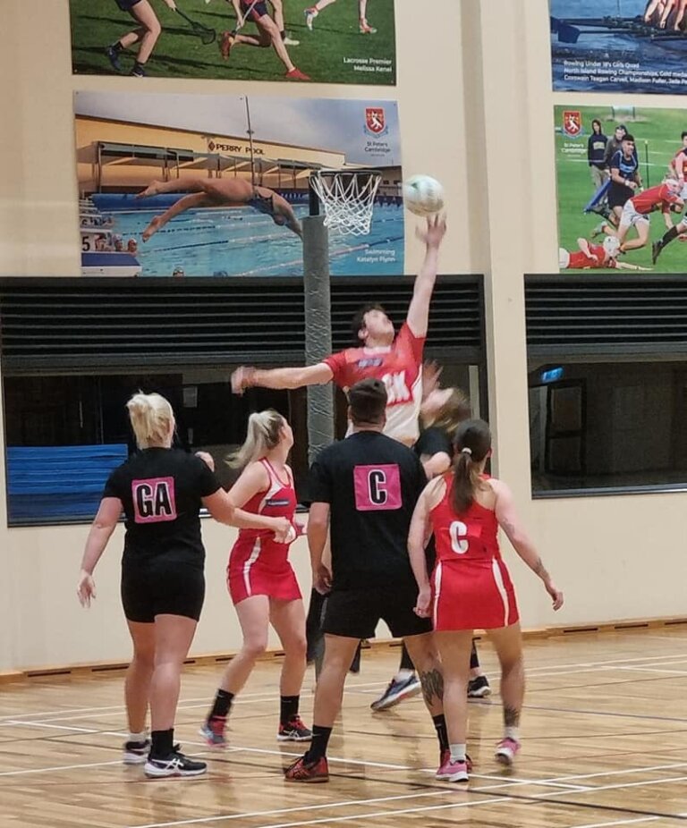 Netballers bounced from league | Cambridge News
